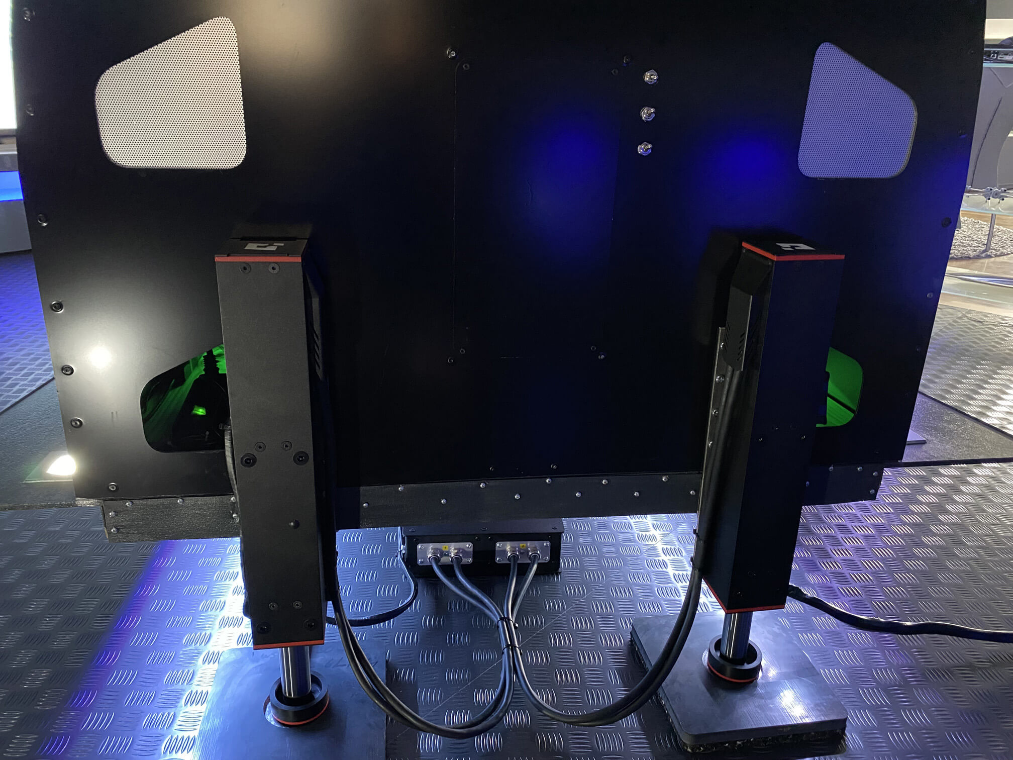 VR-JET Flight Simulator - Motion Systems