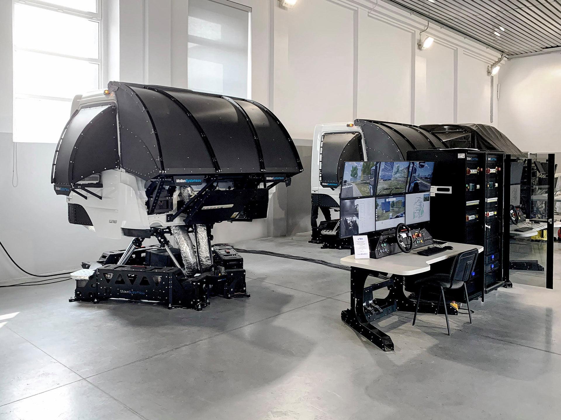 TS-10 truck driving simulator - Motion Systems