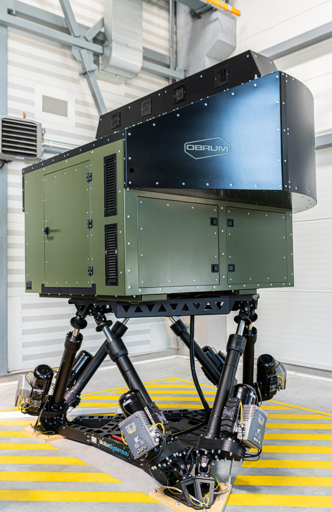 Leopard Tank Driving Simulators - Motion Systems