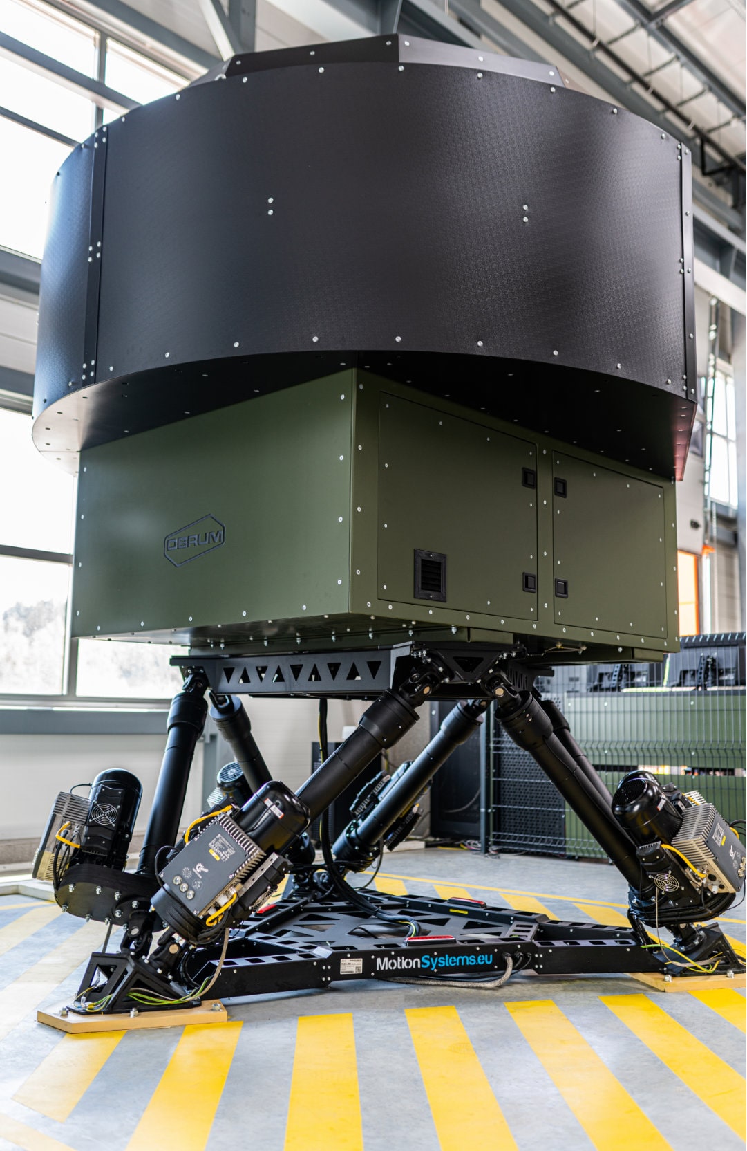 Leopard Tank Driving Simulators - Motion Systems