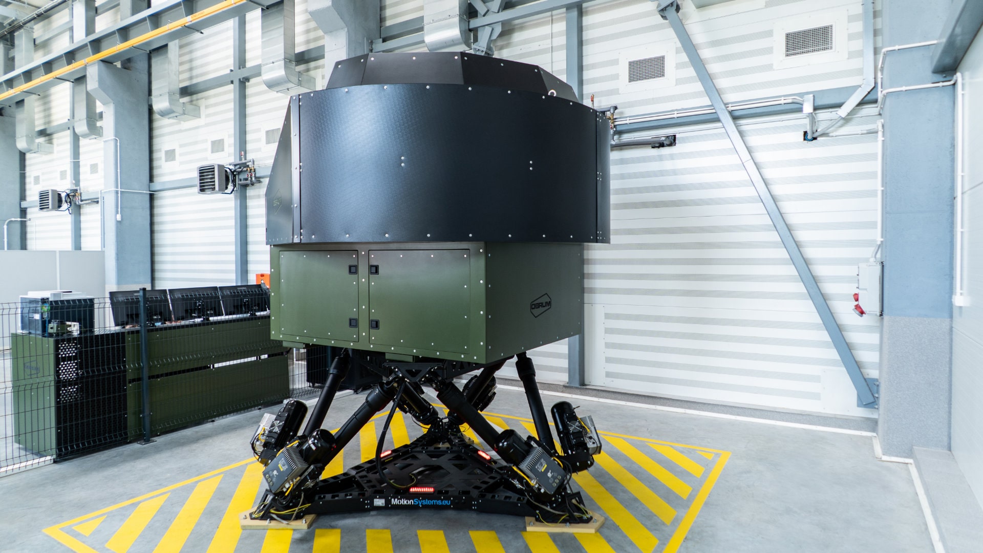 Leopard Tank Driving Simulators - Motion Systems