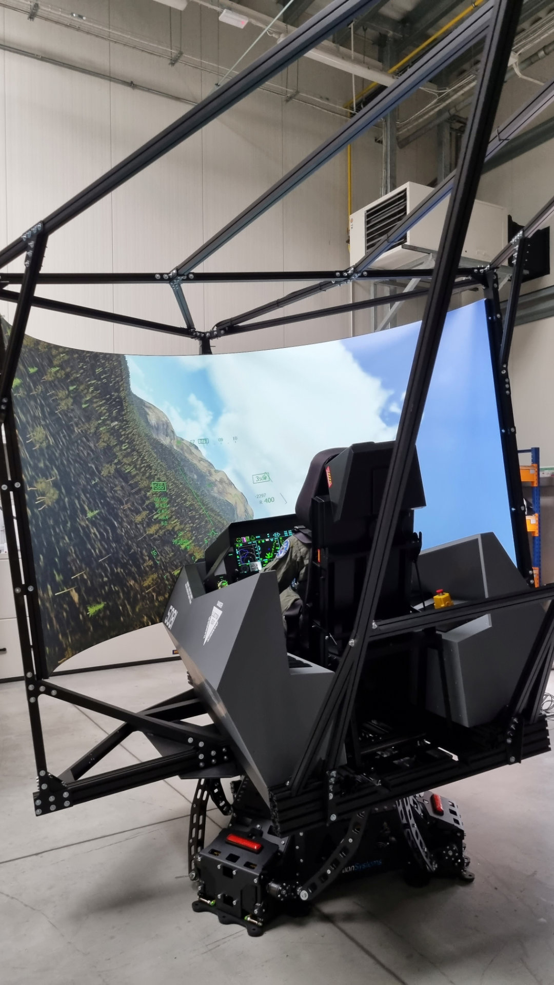 F-35 FIGHTER JET COCKPIT SIMULATOR - Motion Systems