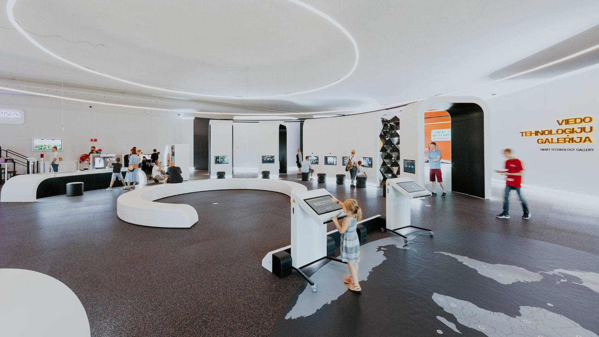 Motion Simulators in Vizium Science Centre - Motion Systems